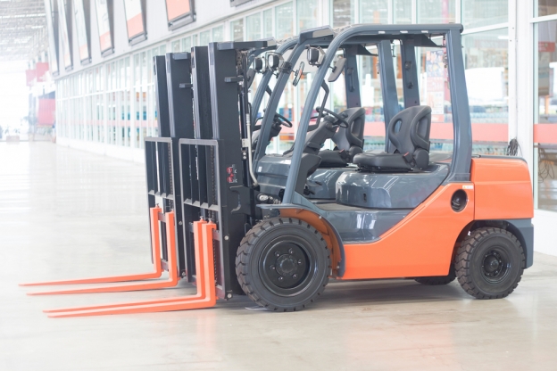 5 benefits of electric powered forklift for your warehouse | Blog - Linde